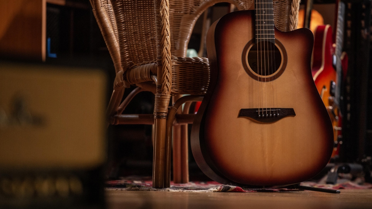 SOUNDSATION EDGE SERIES: ACOUSTIC GUITARS THAT STAND OUT OF THE CROWD ...